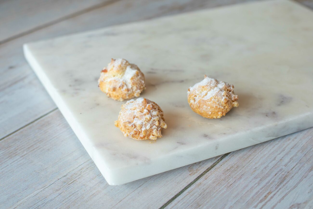 30 Mini choux praliné - Philémon Traiteur